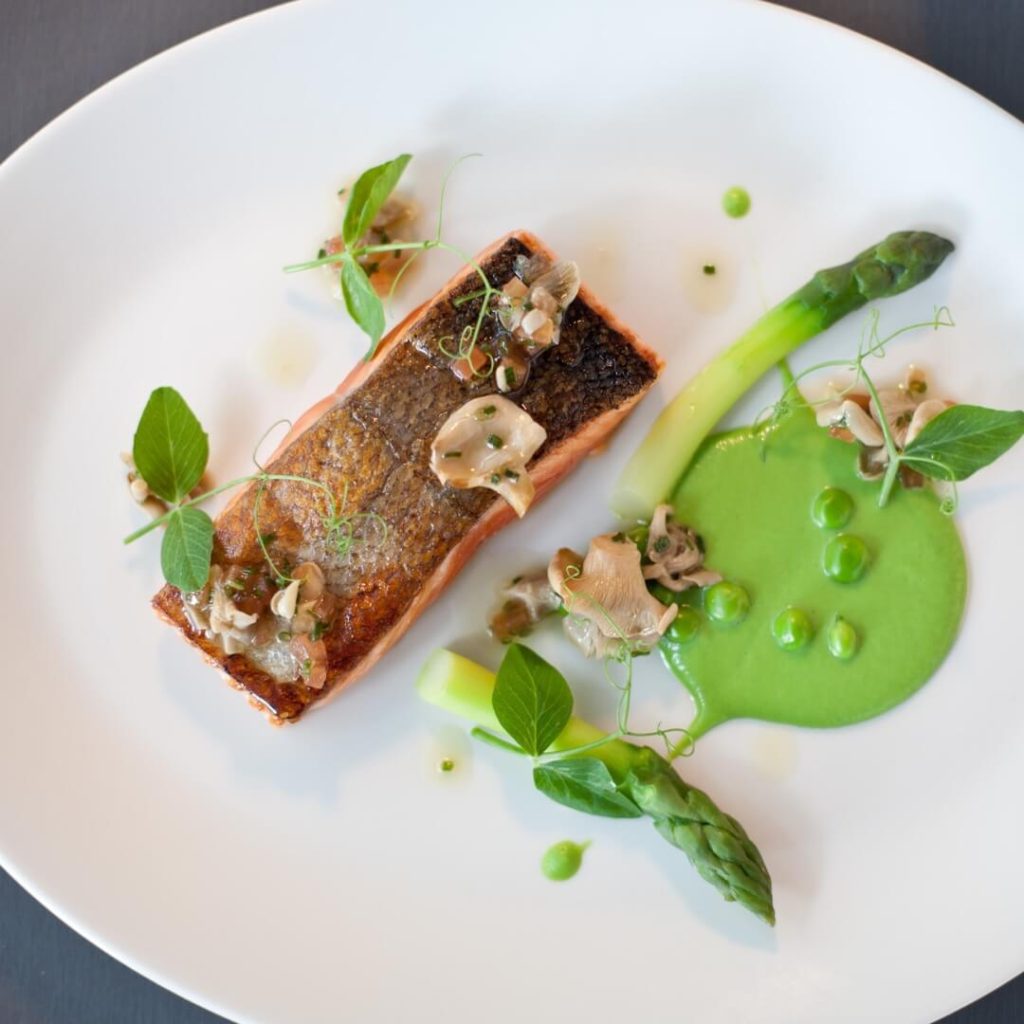 Buy Fresh Norwegian Salmon Fillets (Skinless) Online - Big Sams